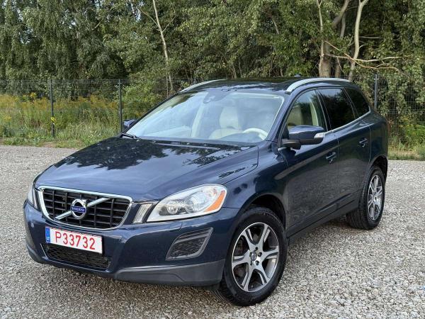 Zils Volvo XC60 2013 Šauļi, ar dzinēja tilpumu 2.95 L un nobraukumu 228 tūkst. km par 8850 €, foto 1 vietnē AUTOMOTO.COM.LV