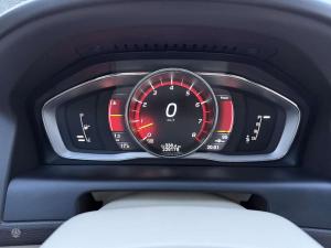 Blue Volvo XC60 2013 in Siauliai, with an engine capacity of 2.95 L and mileage of 228 thousand km for 8850 €, photo 16 on AUTOMOTO.COM.LV