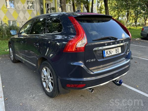 Volvo XC60 2013 Rīga vietnē Zils Volvo XC60 2013 Rīga, ar dzinēja tilpumu 2.00 L un nobraukumu 188 tūkst. km par 10950 €, foto 5 vietnē AUTOMOTO.COM.LV