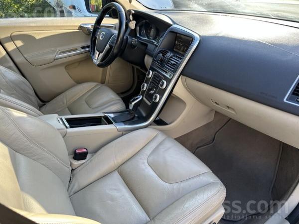 Volvo XC60 2013 Rīga vietnē Zils Volvo XC60 2013 Rīga, ar dzinēja tilpumu 2.00 L un nobraukumu 188 tūkst. km par 10950 €, foto 8 vietnē AUTOMOTO.COM.LV