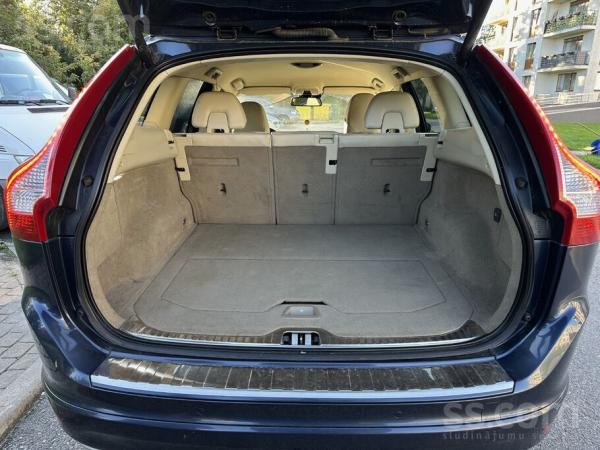Volvo XC60 2013 Rīga vietnē Zils Volvo XC60 2013 Rīga, ar dzinēja tilpumu 2.00 L un nobraukumu 188 tūkst. km par 10950 €, foto 9 vietnē AUTOMOTO.COM.LV