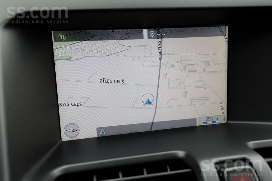 Zils Volvo XC60 2013 Jelgava, ar dzinēja tilpumu 2.00 L un nobraukumu 0 tūkst. km par 9790 €, foto 16 vietnē AUTOMOTO.COM.LV