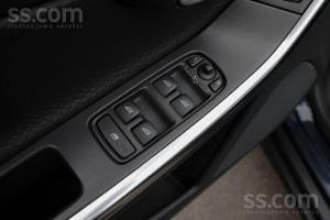 Zils Volvo XC60 2013 Jelgava, ar dzinēja tilpumu 2.00 L un nobraukumu 0 tūkst. km par 9790 €, foto 23 vietnē AUTOMOTO.COM.LV