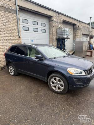 Zils Volvo XC60 2013 Kauņa, ar dzinēja tilpumu 3.20 L un nobraukumu 127 tūkst. km par 4500 €, foto  vietnē AUTOMOTO.COM.LV