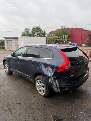 Zils Volvo XC60 2013 Kauņa, ar dzinēja tilpumu 3.20 L un nobraukumu 127 tūkst. km par 4500 €, foto 5 vietnē AUTOMOTO.COM.LV