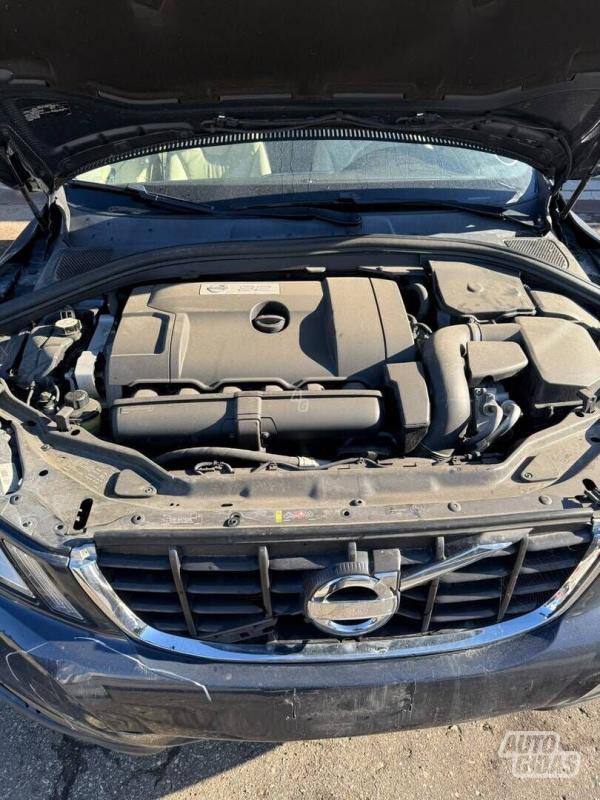 Volvo XC60 2013 Kauņa vietnē Zils Volvo XC60 2013 Kauņa, ar dzinēja tilpumu 3.20 L un nobraukumu 127 tūkst. km par 4500 €, foto 10 vietnē AUTOMOTO.COM.LV