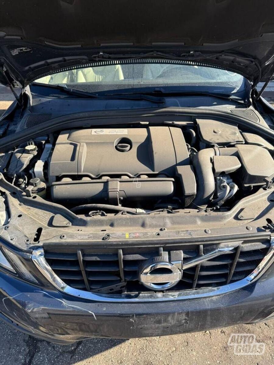 Zils Volvo XC60 2013 Kauņa, ar dzinēja tilpumu 3.20 L un nobraukumu 127 tūkst. km par 4500 €, foto 10 vietnē AUTOMOTO.COM.LV