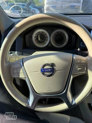 Zils Volvo XC60 2013 Kauņa, ar dzinēja tilpumu 3.20 L un nobraukumu 127 tūkst. km par 4500 €, foto 27 vietnē AUTOMOTO.COM.LV