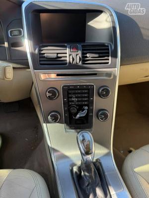 Zils Volvo XC60 2013 Kauņa, ar dzinēja tilpumu 3.20 L un nobraukumu 127 tūkst. km par 4500 €, foto 28 vietnē AUTOMOTO.COM.LV
