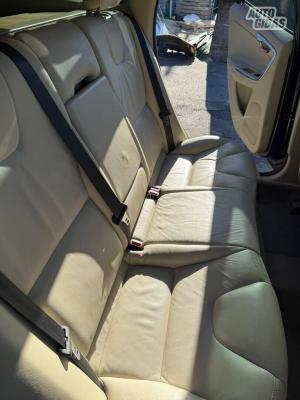 Zils Volvo XC60 2013 Kauņa, ar dzinēja tilpumu 3.20 L un nobraukumu 127 tūkst. km par 4500 €, foto 33 vietnē AUTOMOTO.COM.LV