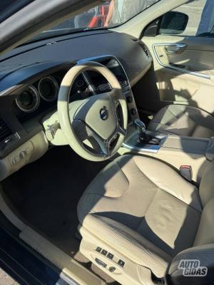 Zils Volvo XC60 2013 Kauņa, ar dzinēja tilpumu 3.20 L un nobraukumu 127 tūkst. km par 4500 €, foto 34 vietnē AUTOMOTO.COM.LV