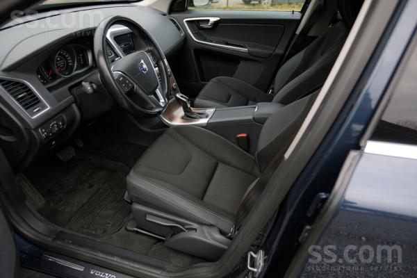 Zils Volvo XC60 2014 Rīga, ar dzinēja tilpumu 2.40 L un nobraukumu 0 tūkst. km par 11990 €, foto 7 vietnē AUTOMOTO.COM.LV