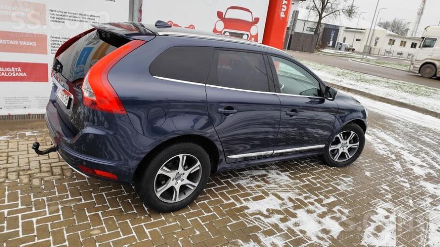 Blue Volvo XC60 2014 in Jelgava, with an engine capacity of 2.00 L and mileage of 210 thousand km for 10990 €, photo 6 on AUTOMOTO.COM.LV