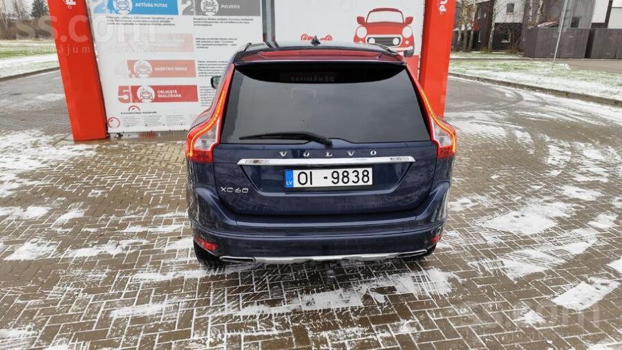 Blue Volvo XC60 2014 in Jelgava, with an engine capacity of 2.00 L and mileage of 210 thousand km for 10990 €, photo 7 on AUTOMOTO.COM.LV