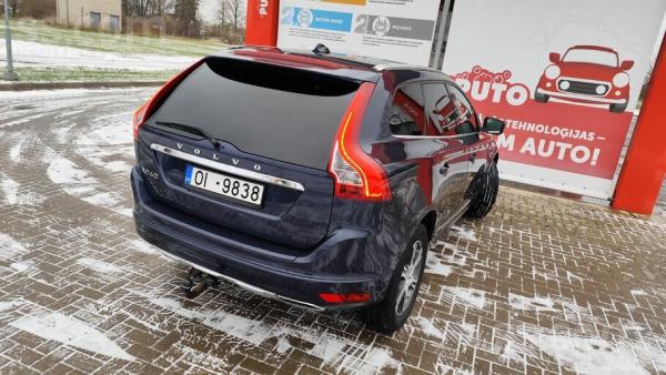 Zils Volvo XC60 2014 Jelgava, ar dzinēja tilpumu 2.00 L un nobraukumu 210 tūkst. km par 10990 €, foto 9 vietnē AUTOMOTO.COM.LV