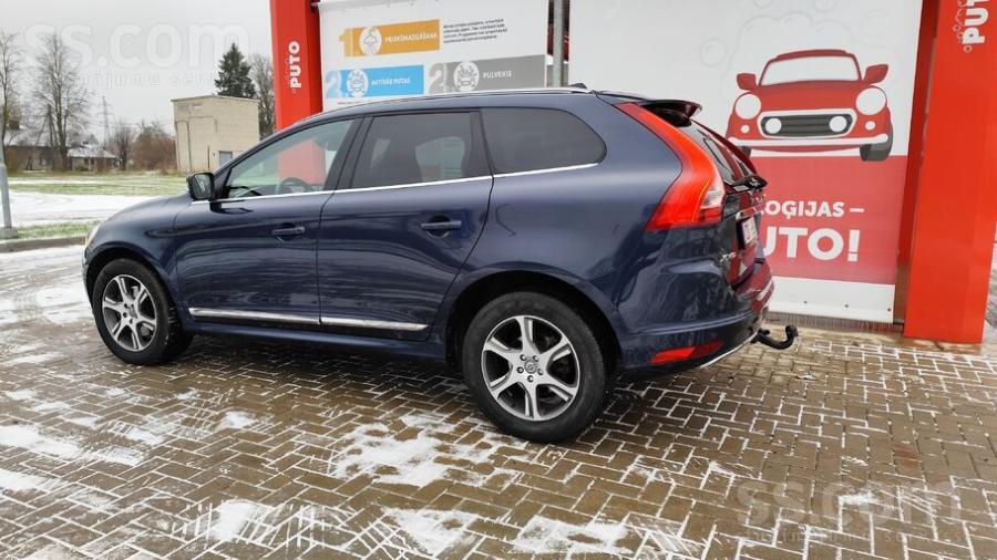 Blue Volvo XC60 2014 in Jelgava, with an engine capacity of 2.00 L and mileage of 210 thousand km for 10990 €, photo 12 on AUTOMOTO.COM.LV