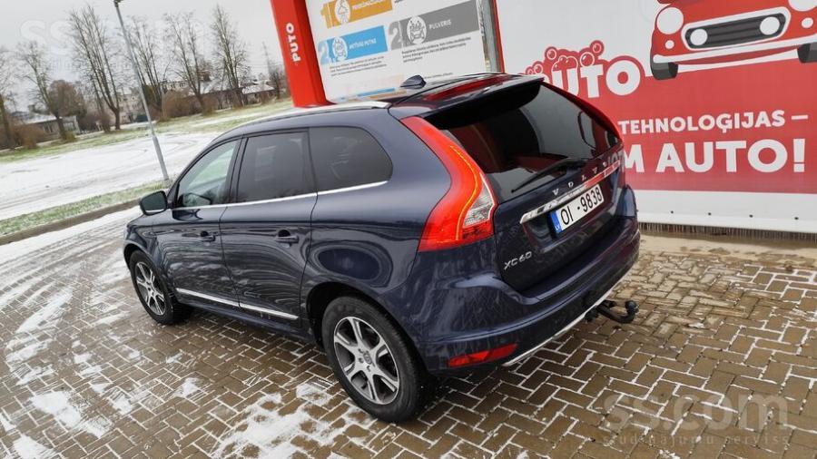 Blue Volvo XC60 2014 in Jelgava, with an engine capacity of 2.00 L and mileage of 210 thousand km for 10990 €, photo 14 on AUTOMOTO.COM.LV