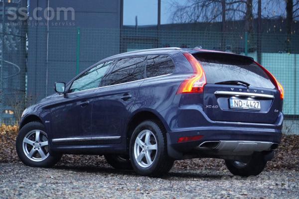 Zils Volvo XC60 2014 Rīga, ar dzinēja tilpumu 2.00 L un nobraukumu 222 tūkst. km par 14290 €, foto 9 vietnē AUTOMOTO.COM.LV