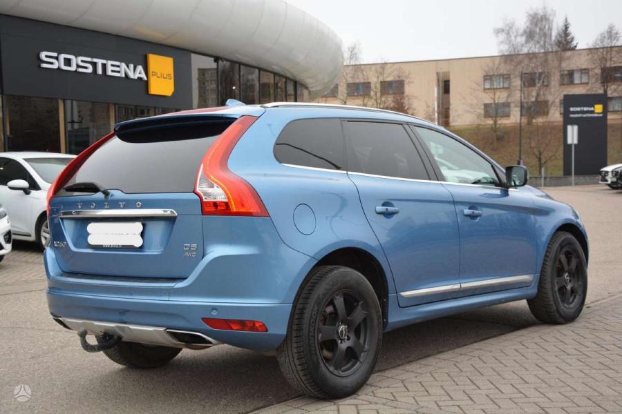 Blue Volvo XC60 2014 in Vilnius, with an engine capacity of 2.40 L and mileage of 209 thousand km for 12500 €, photo 12 on AUTOMOTO.COM.LV