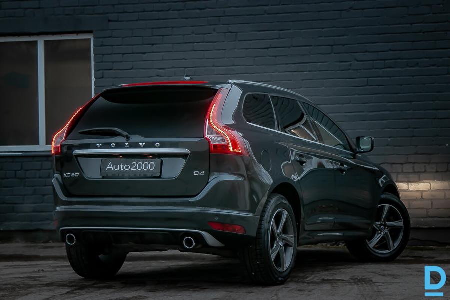 Zils Volvo XC60 2014 Tukums, ar dzinēja tilpumu 2.00 L un nobraukumu 271 tūkst. km par 13990 €, foto 4 vietnē AUTOMOTO.COM.LV