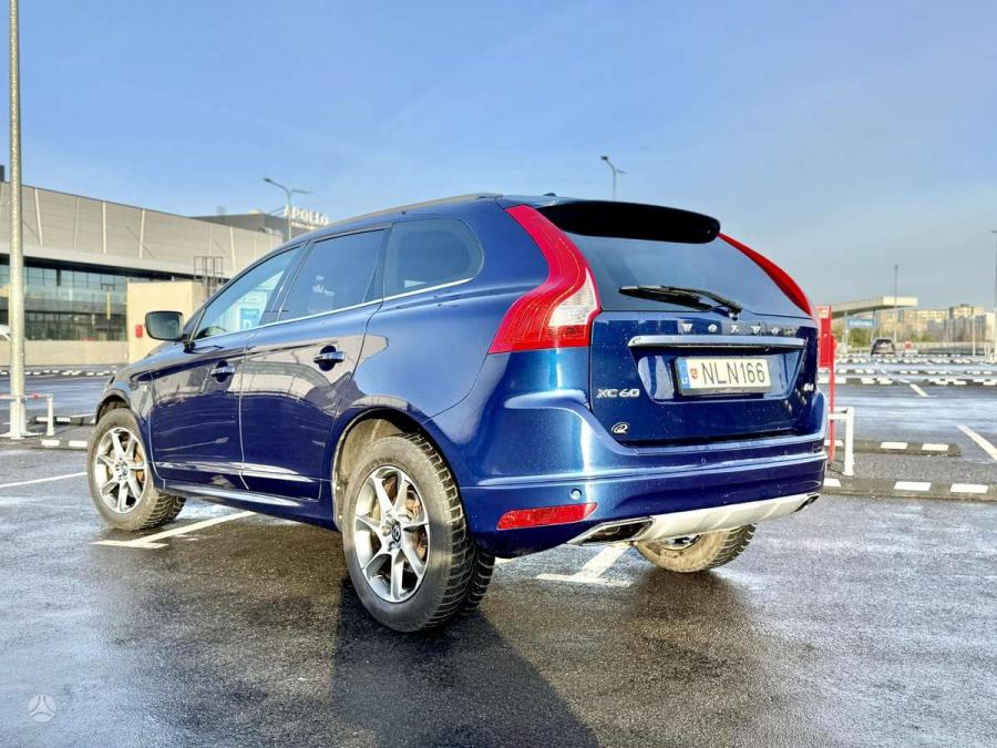 Zils Volvo XC60 2014 Viļņa, ar dzinēja tilpumu 1.97 L un nobraukumu 202 tūkst. km par 11999 €, foto 3 vietnē AUTOMOTO.COM.LV