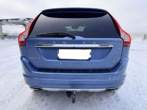 Blue Volvo XC60 2014 in Vilnius, with an engine capacity of 2.40 L and mileage of 209 thousand km for 13300 €, photo 3 on AUTOMOTO.COM.LV