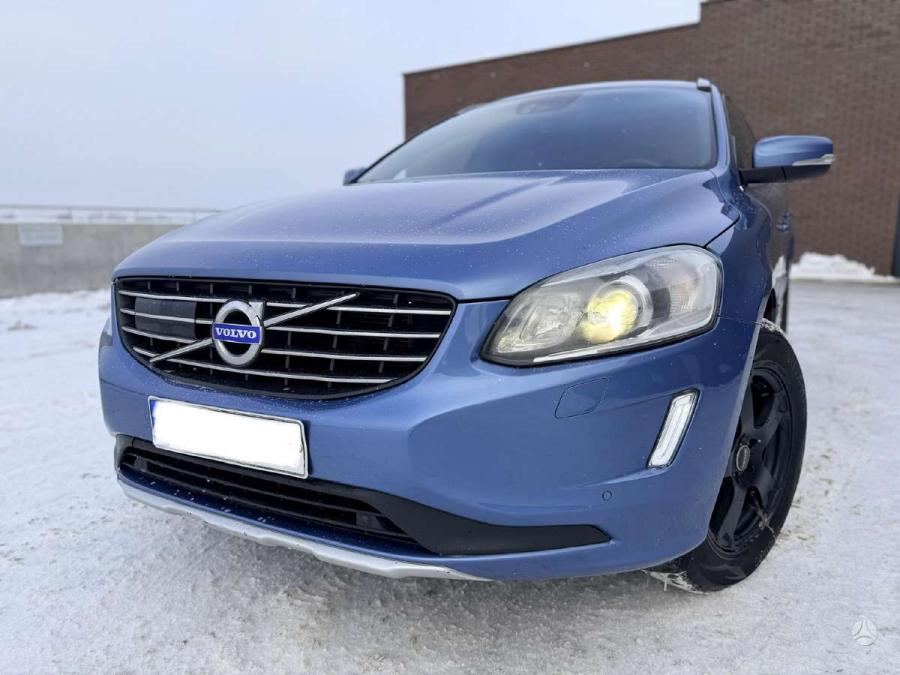 Blue Volvo XC60 2014 in Vilnius, with an engine capacity of 2.40 L and mileage of 209 thousand km for 13300 €, photo 6 on AUTOMOTO.COM.LV