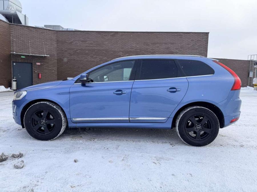 Blue Volvo XC60 2014 in Vilnius, with an engine capacity of 2.40 L and mileage of 209 thousand km for 13300 €, photo 21 on AUTOMOTO.COM.LV