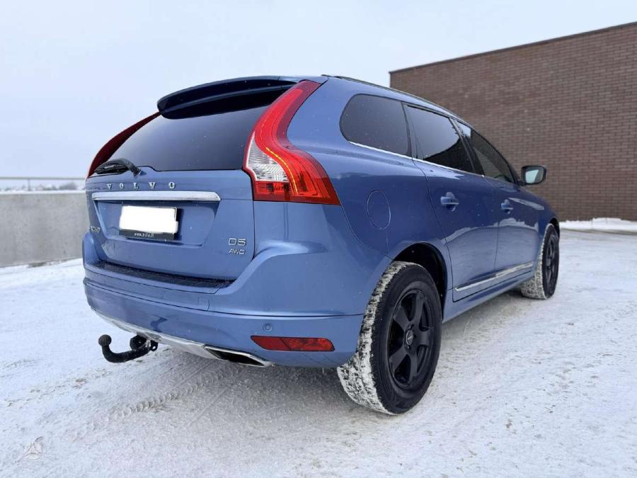Blue Volvo XC60 2014 in Vilnius, with an engine capacity of 2.40 L and mileage of 209 thousand km for 13300 €, photo 23 on AUTOMOTO.COM.LV
