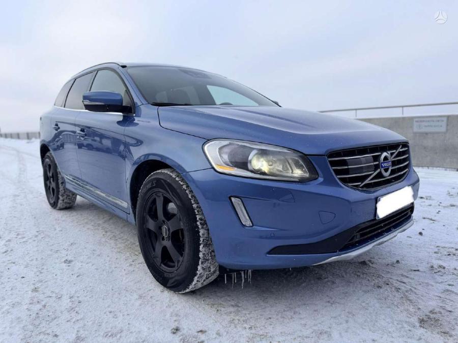 Blue Volvo XC60 2014 in Vilnius, with an engine capacity of 2.40 L and mileage of 209 thousand km for 13300 €, photo 26 on AUTOMOTO.COM.LV