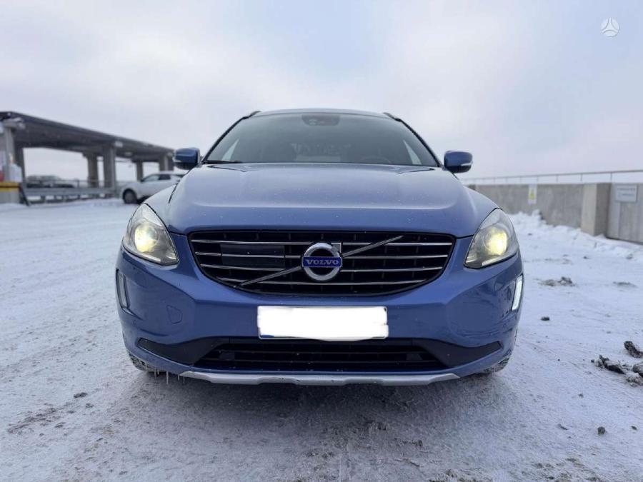 Blue Volvo XC60 2014 in Vilnius, with an engine capacity of 2.40 L and mileage of 209 thousand km for 13300 €, photo 27 on AUTOMOTO.COM.LV