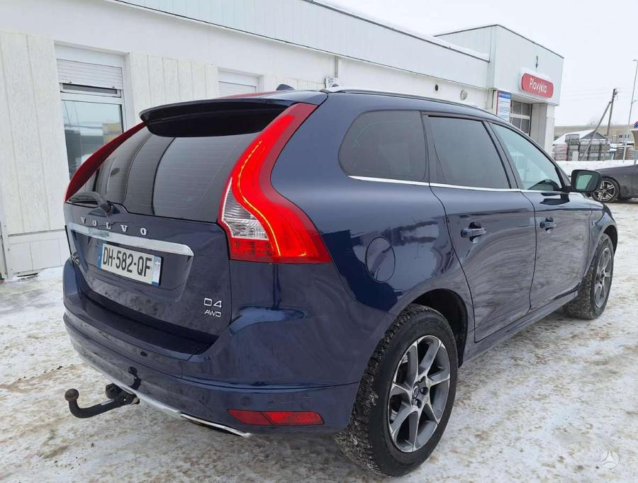 Zils Volvo XC60 2014 Ukmergė, ar dzinēja tilpumu 2.40 L un nobraukumu 281 tūkst. km par 12400 €, foto 4 vietnē AUTOMOTO.COM.LV