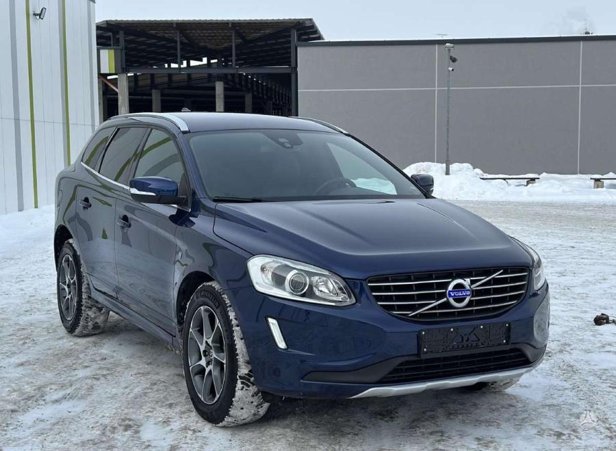 Zils Volvo XC60 2014 Raseiniai, ar dzinēja tilpumu 2.40 L un nobraukumu 288 tūkst. km par 11650 €, foto 7 vietnē AUTOMOTO.COM.LV