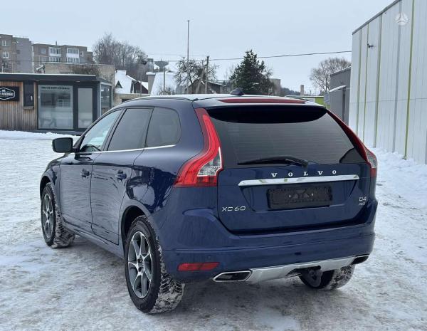 Blue Volvo XC60 2014 in Raseiniai, with an engine capacity of 2.40 L and mileage of 288 thousand km for 11650 €, photo 10 on AUTOMOTO.COM.LV