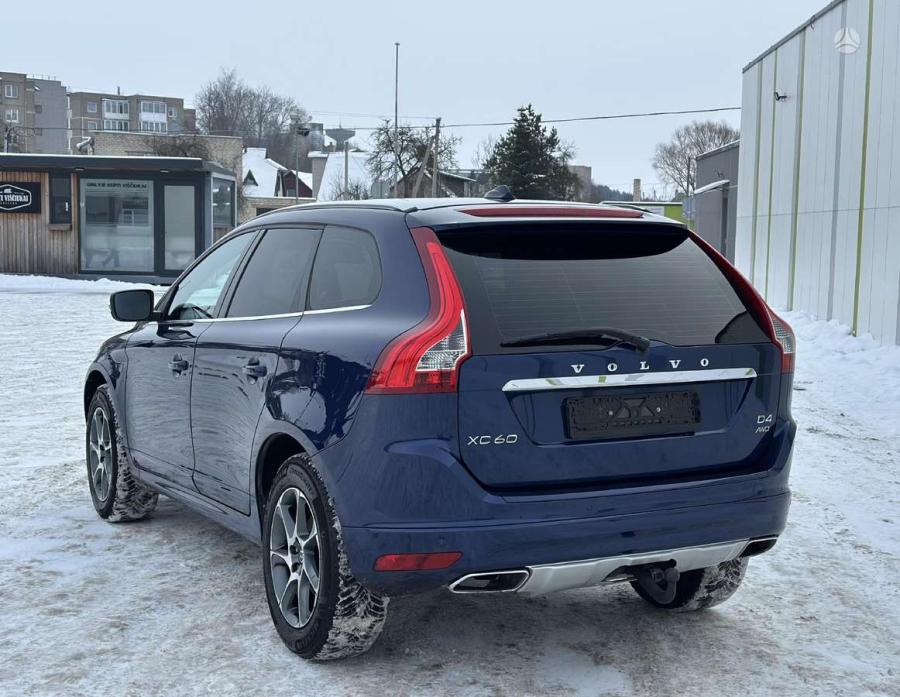 Zils Volvo XC60 2014 Raseiniai, ar dzinēja tilpumu 2.40 L un nobraukumu 288 tūkst. km par 11650 €, foto 10 vietnē AUTOMOTO.COM.LV