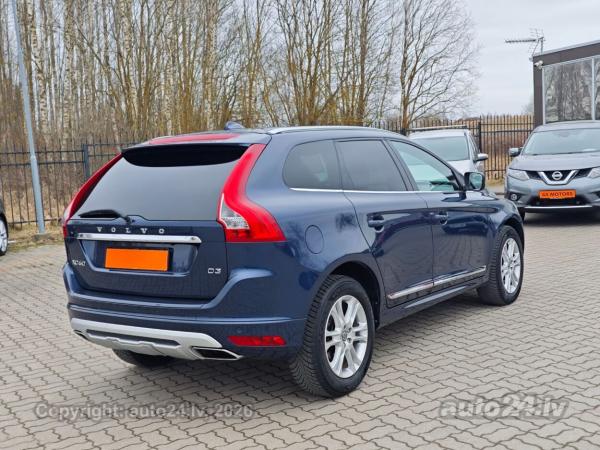 Zils Volvo XC60 2014 Tartu, ar dzinēja tilpumu 2.00 L un nobraukumu 203 tūkst. km par 12990 €, foto 5 vietnē AUTOMOTO.COM.LV