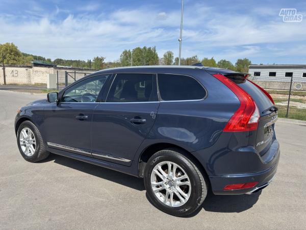 Blue Volvo XC60 2014 in Prienai, with an engine capacity of 3.20 L and mileage of 215 thousand km for 9300 €, photo 4 on AUTOMOTO.COM.LV