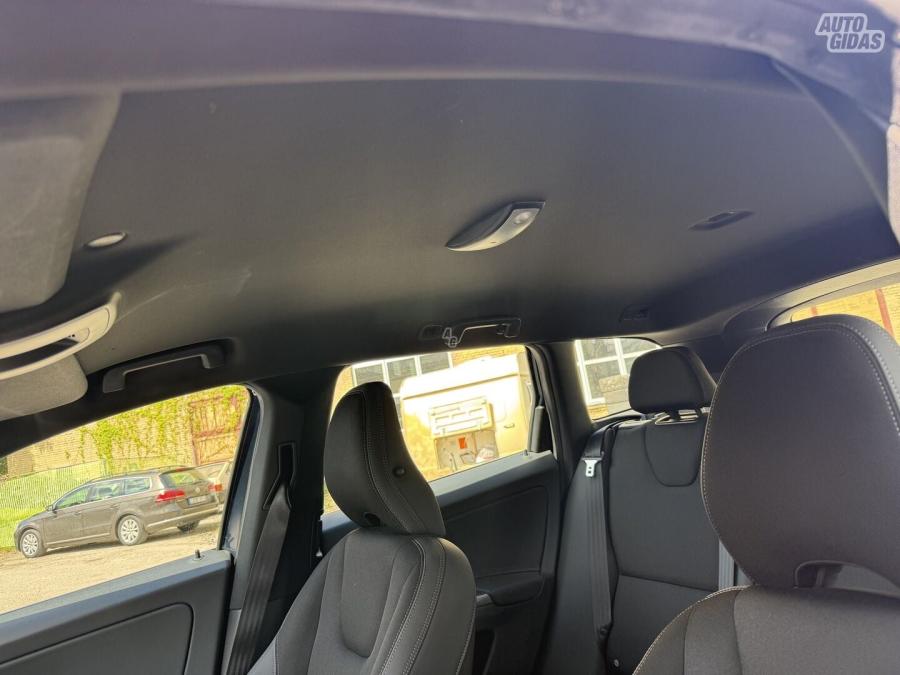 Blue Volvo XC60 2014 in Kaunas, with an engine capacity of 2.00 L and mileage of 208 thousand km for 11450 €, photo 20 on AUTOMOTO.COM.LV