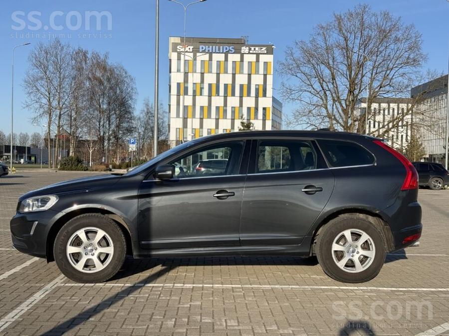 Zils Volvo XC60 2014 Rīga, ar dzinēja tilpumu 2.00 L un nobraukumu 249 tūkst. km par 7800 €, foto 3 vietnē AUTOMOTO.COM.LV