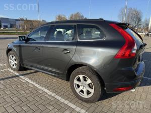 Zils Volvo XC60 2014 Rīga, ar dzinēja tilpumu 2.00 L un nobraukumu 249 tūkst. km par 7800 €, foto 4 vietnē AUTOMOTO.COM.LV