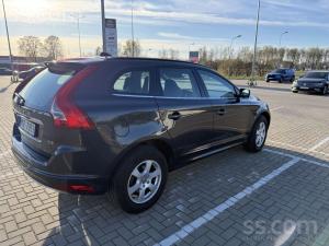 Zils Volvo XC60 2014 Rīga, ar dzinēja tilpumu 2.00 L un nobraukumu 249 tūkst. km par 7800 €, foto 6 vietnē AUTOMOTO.COM.LV