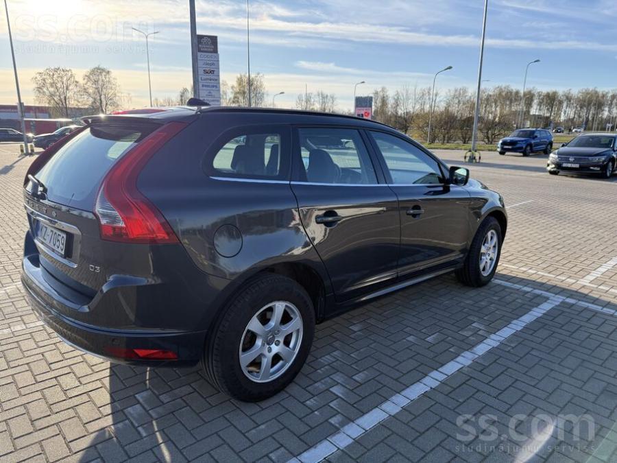 Zils Volvo XC60 2014 Rīga, ar dzinēja tilpumu 2.00 L un nobraukumu 249 tūkst. km par 7800 €, foto 6 vietnē AUTOMOTO.COM.LV