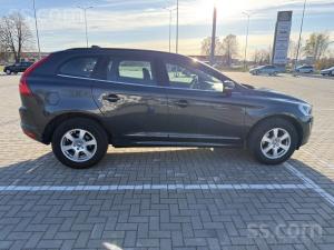 Zils Volvo XC60 2014 Rīga, ar dzinēja tilpumu 2.00 L un nobraukumu 249 tūkst. km par 7800 €, foto 7 vietnē AUTOMOTO.COM.LV