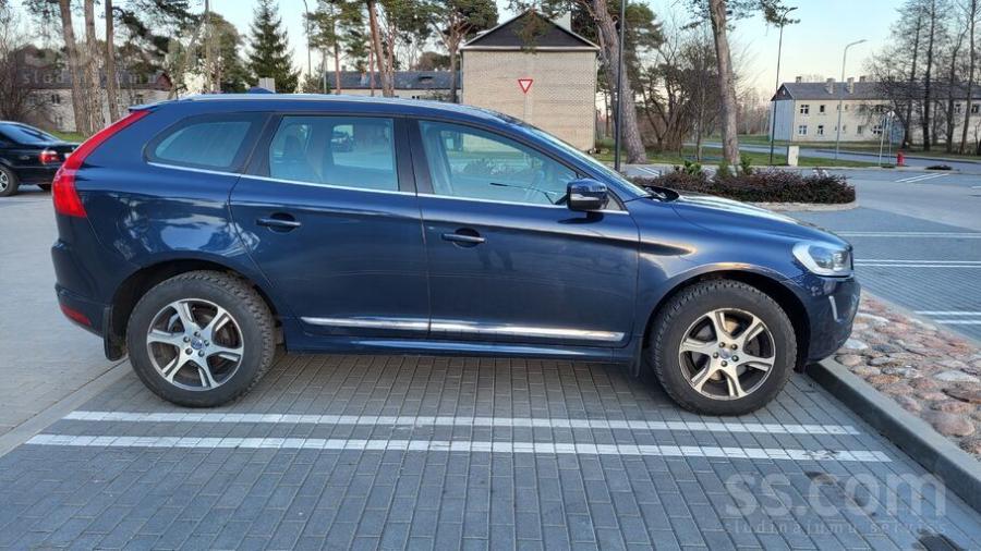 Zils Volvo XC60 2014 Ventspils, ar dzinēja tilpumu 2.00 L un nobraukumu 225 tūkst. km par 10500 €, foto 1 vietnē AUTOMOTO.COM.LV