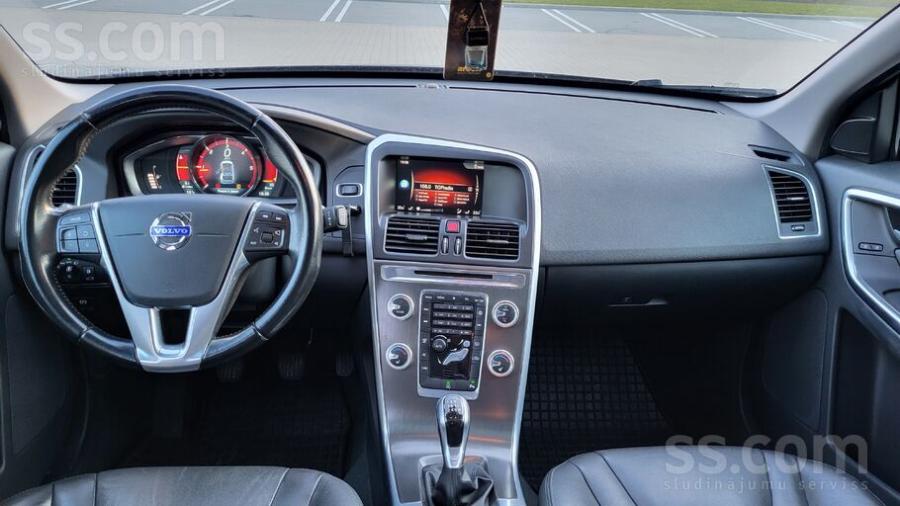 Zils Volvo XC60 2014 Ventspils, ar dzinēja tilpumu 2.00 L un nobraukumu 225 tūkst. km par 10500 €, foto 6 vietnē AUTOMOTO.COM.LV
