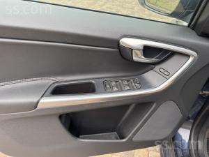 Zils Volvo XC60 2014 Daugavpils, ar dzinēja tilpumu 2.00 L un nobraukumu 219 tūkst. km par 7900 €, foto 14 vietnē AUTOMOTO.COM.LV