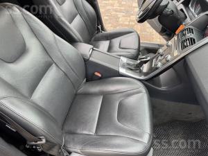 Zils Volvo XC60 2014 Daugavpils, ar dzinēja tilpumu 2.00 L un nobraukumu 219 tūkst. km par 7900 €, foto 18 vietnē AUTOMOTO.COM.LV