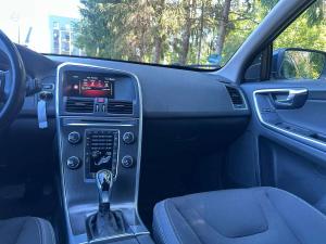 Blue Volvo XC60 2014 in Vilnius, with an engine capacity of 2.40 L and mileage of 276 thousand km for 12900 €, photo 22 on AUTOMOTO.COM.LV