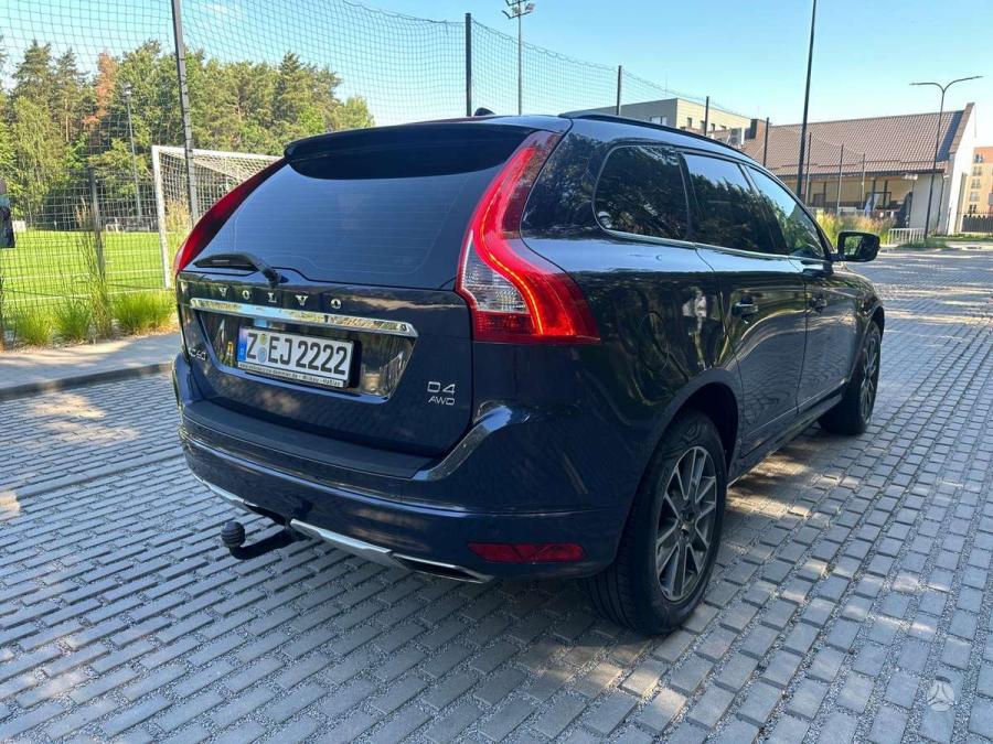 Blue Volvo XC60 2014 in Vilnius, with an engine capacity of 2.40 L and mileage of 276 thousand km for 12500 €, photo 11 on AUTOMOTO.COM.LV