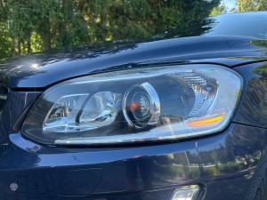 Blue Volvo XC60 2014 in Vilnius, with an engine capacity of 2.40 L and mileage of 276 thousand km for 12500 €, photo 17 on AUTOMOTO.COM.LV